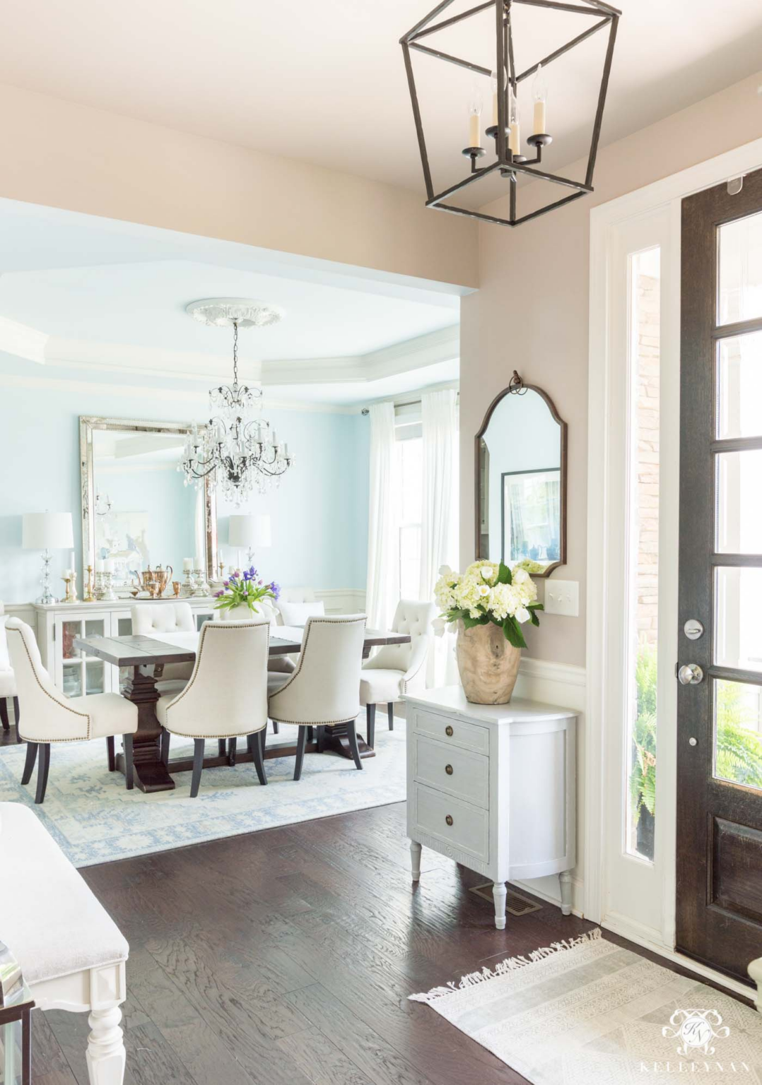 52 Creative Ways to Design Your Entryway Dining Room Combo